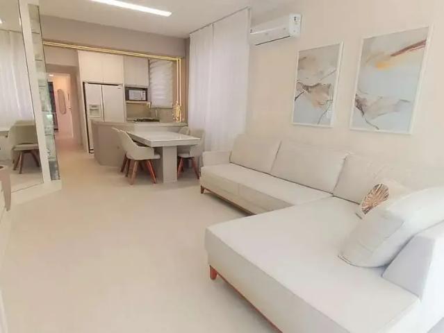 Apartamento para Venda em Balneário Camboriú/SC Centro 3 Quartos