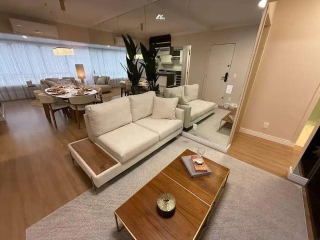 Apartamento para Venda em Balneário Camboriú/SC Centro 3 Quartos