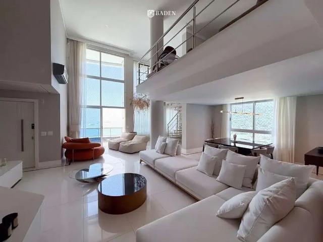 Apartamento para Venda em Balneário Camboriú/SC Centro 3 Quartos