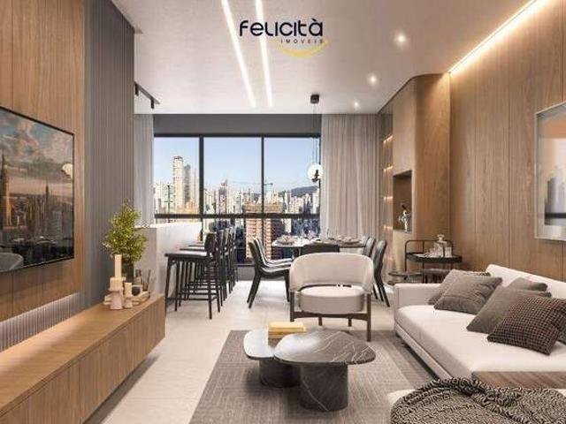 Apartamento para Venda em Balneário Camboriú/SC Centro 3 Quartos