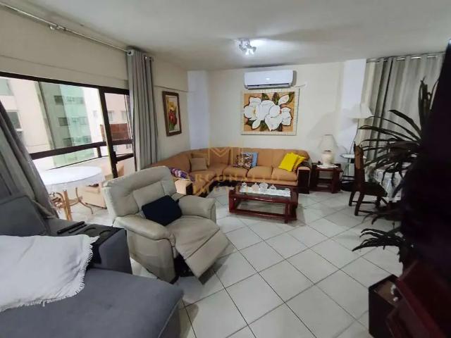 Apartamento para Venda em Balneário Camboriú/SC Centro 3 Quartos