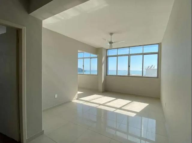 Apartamento para Venda em Balneário Camboriú/SC Centro 3 Quartos