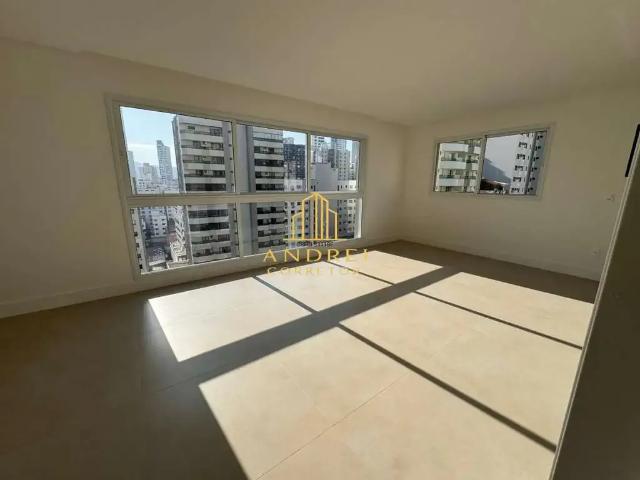 Apartamento para Venda em Balneário Camboriú/SC Centro 3 Quartos