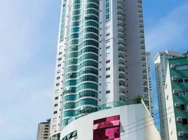 Apartamento para Venda em Balneário Camboriú/SC Centro 3 Quartos