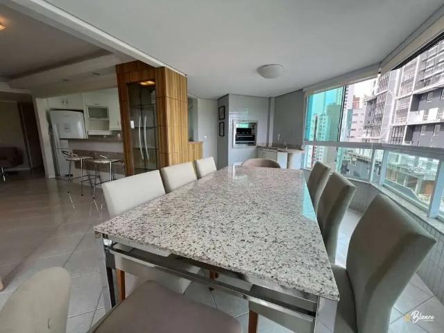 Apartamento para Venda em Balneário Camboriú/SC Centro 3 Quartos