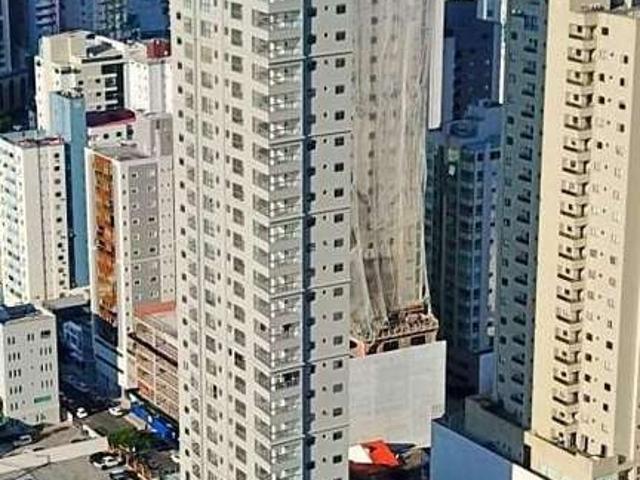 Apartamento para Venda em Balneário Camboriú/SC Centro 3 Quartos