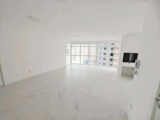 Apartamento para Venda em Balneário Camboriú/SC Centro 3 Quartos