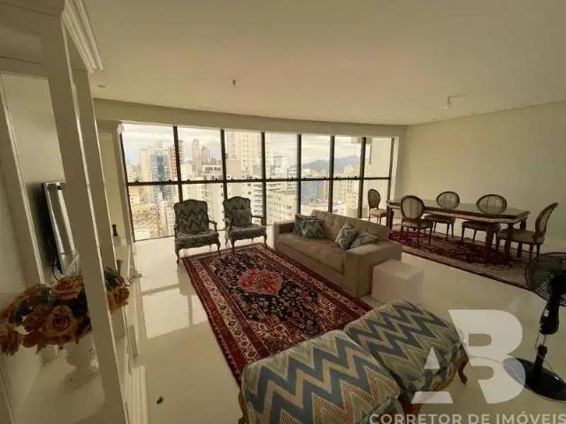 Apartamento para Venda em Balneário Camboriú/SC Centro 3 Quartos