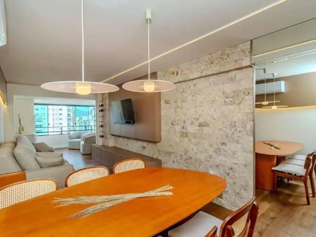 Apartamento para Venda em Balneário Camboriú/SC Centro 3 Quartos