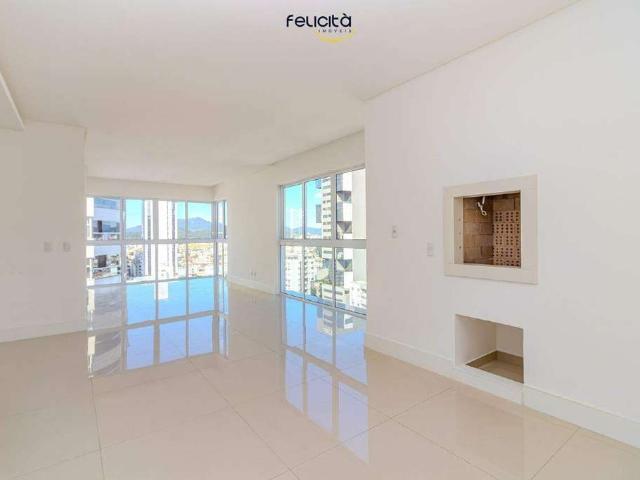 Apartamento para Venda em Balneário Camboriú/SC Centro 3 Quartos