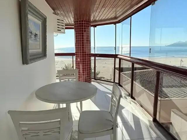 Apartamento para Venda em Balneário Camboriú/SC Centro 3 Quartos
