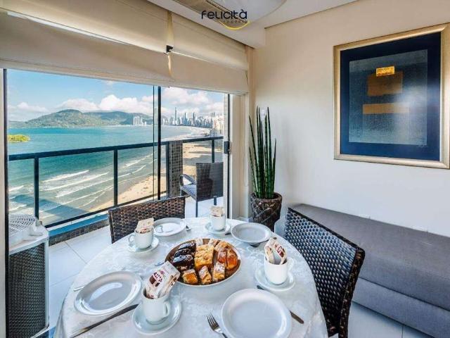 Apartamento para Venda em Balneário Camboriú/SC Centro 3 Quartos