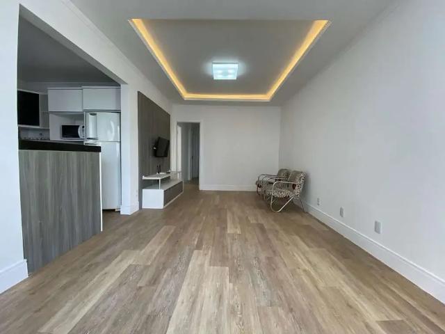 Apartamento para Venda em Balneário Camboriú/SC Centro 3 Quartos