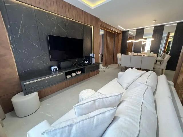 Apartamento para Venda em Balneário Camboriú/SC Centro 3 Quartos