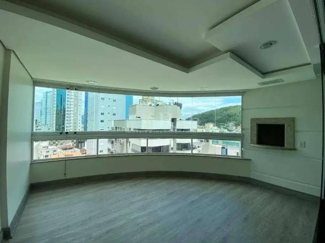 Apartamento para Venda em Balneário Camboriú/SC Centro 3 Quartos