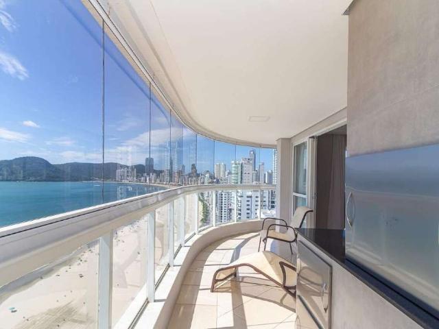 Apartamento para Venda em Balneário Camboriú/SC Centro 3 Quartos