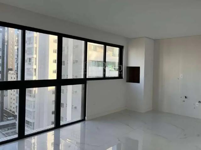 Apartamento para Venda em Balneário Camboriú/SC Centro 3 Quartos