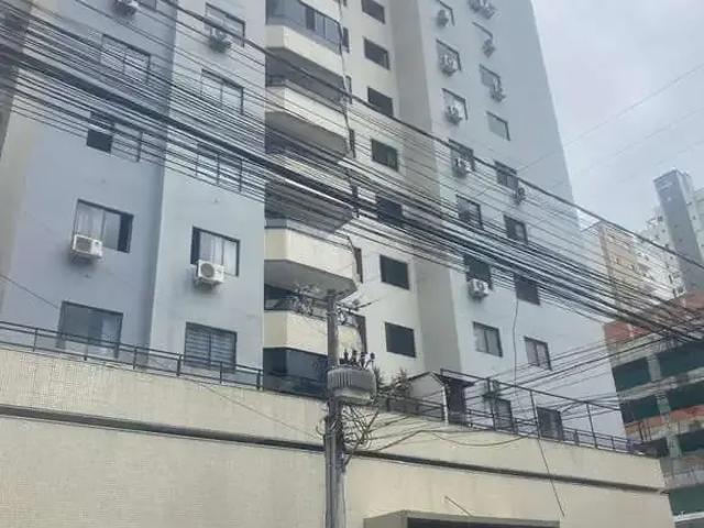 Apartamento para Venda em Balneário Camboriú/SC Centro 3 Quartos