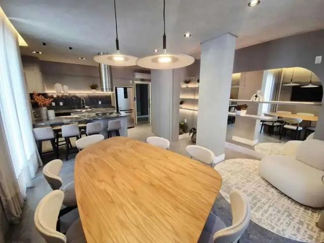 Apartamento para Venda em Balneário Camboriú/SC Centro 3 Quartos