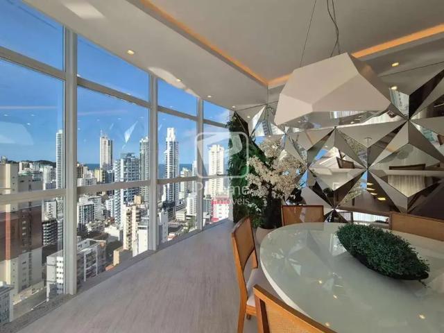 Apartamento para Venda em Balneário Camboriú/SC Centro 3 Quartos