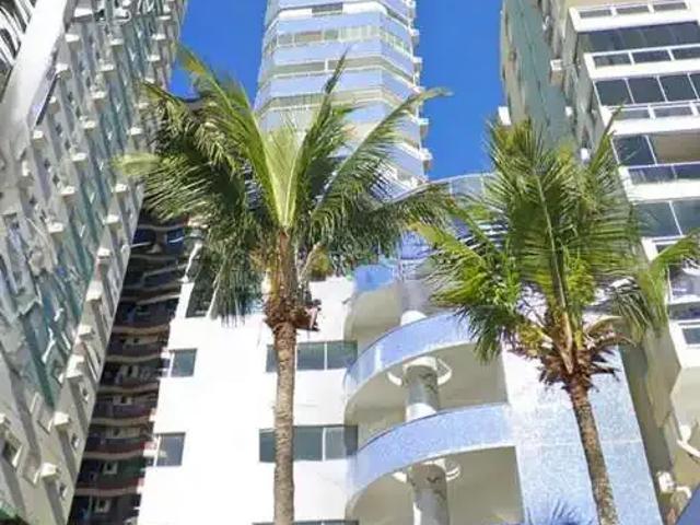 Apartamento para Venda em Balneário Camboriú/SC Centro 3 Quartos