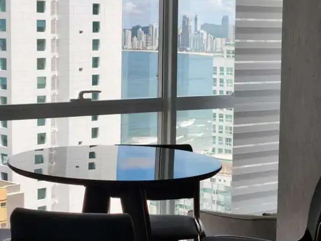 Apartamento para Venda em Balneário Camboriú/SC Centro 3 Quartos