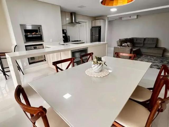 Apartamento para Venda em Balneário Camboriú/SC Centro 3 Quartos