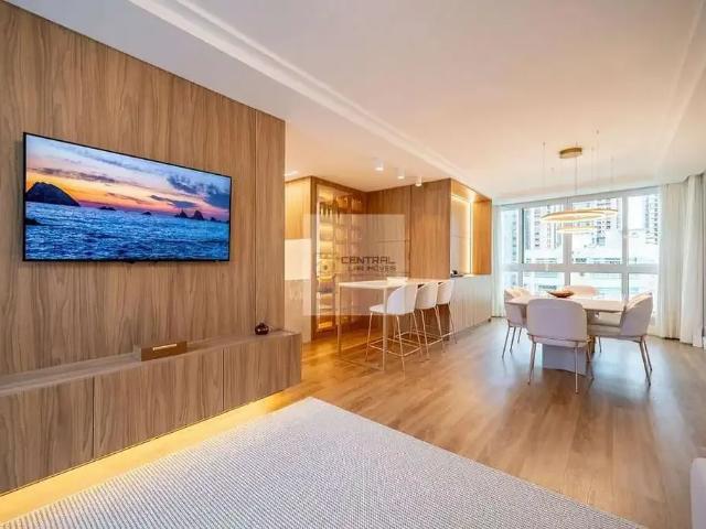 Apartamento para Venda em Balneário Camboriú/SC Centro 3 Quartos