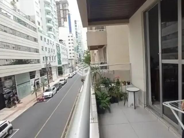 Apartamento para Venda em Balneário Camboriú/SC Centro 3 Quartos