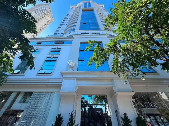 Apartamento para Venda em Balneário Camboriú/SC Centro 3 Quartos