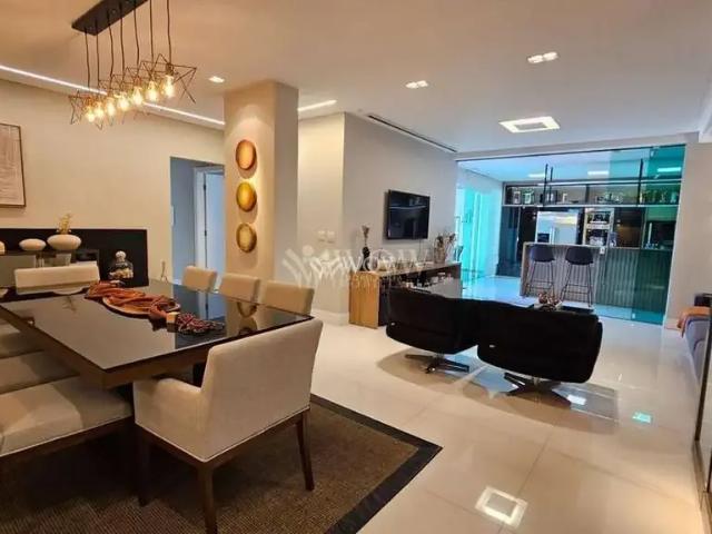 Apartamento para Venda em Balneário Camboriú/SC Centro 3 Quartos