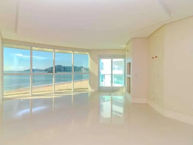 Apartamento para Venda em Balneário Camboriú/SC Centro 3 Quartos