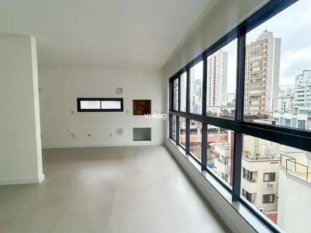 Apartamento para Venda em Balneário Camboriú/SC Centro 3 Quartos