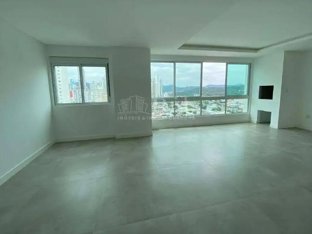 Apartamento para Venda em Balneário Camboriú/SC Centro 3 Quartos