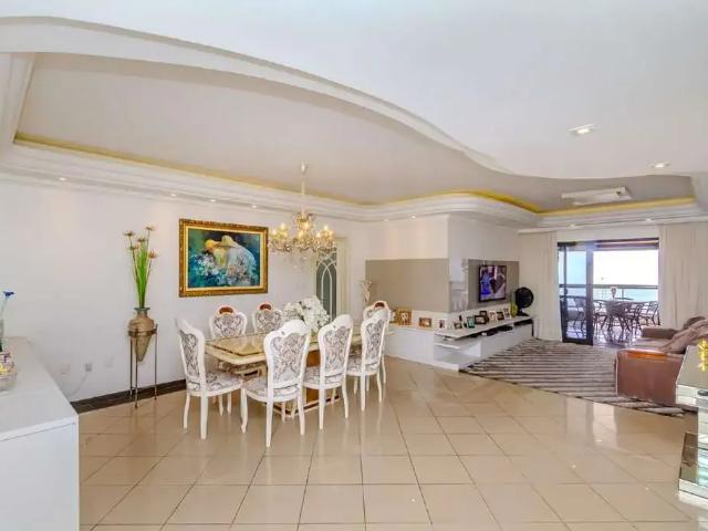 Apartamento para Venda em Balneário Camboriú/SC Centro 3 Quartos