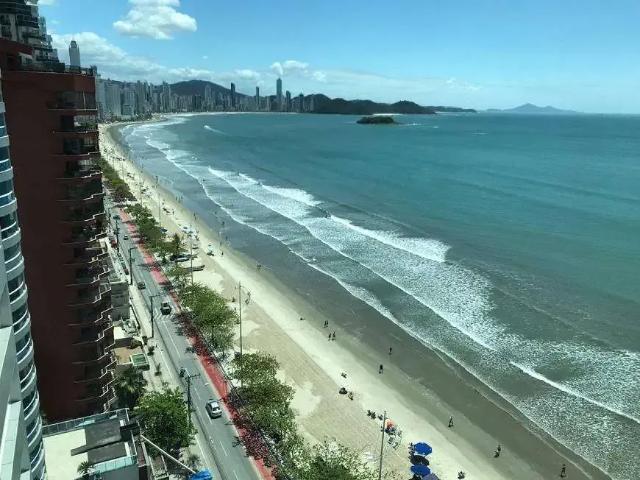 Apartamento para Venda em Balneário Camboriú/SC Centro 3 Quartos