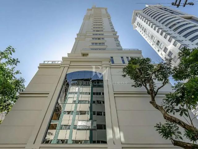 Apartamento para Venda em Balneário Camboriú/SC Centro 3 Quartos
