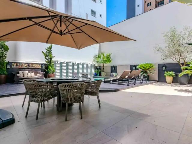Apartamento para Venda em Balneário Camboriú/SC Centro 3 Quartos