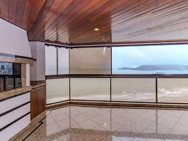 Apartamento para Venda em Balneário Camboriú/SC Centro 3 Quartos