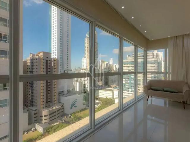 Apartamento para Venda em Balneário Camboriú/SC Centro 3 Quartos
