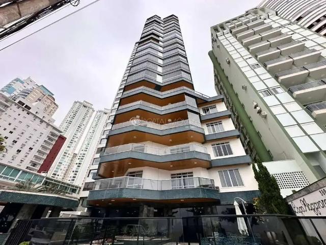 Apartamento para Venda em Balneário Camboriú/SC Centro 3 Quartos