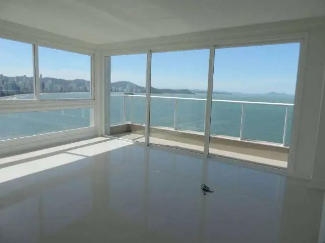 Apartamento para Venda em Balneário Camboriú/SC Centro 3 Quartos