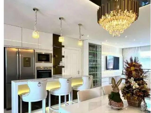 Apartamento para Venda em Balneário Camboriú/SC Centro 3 Quartos