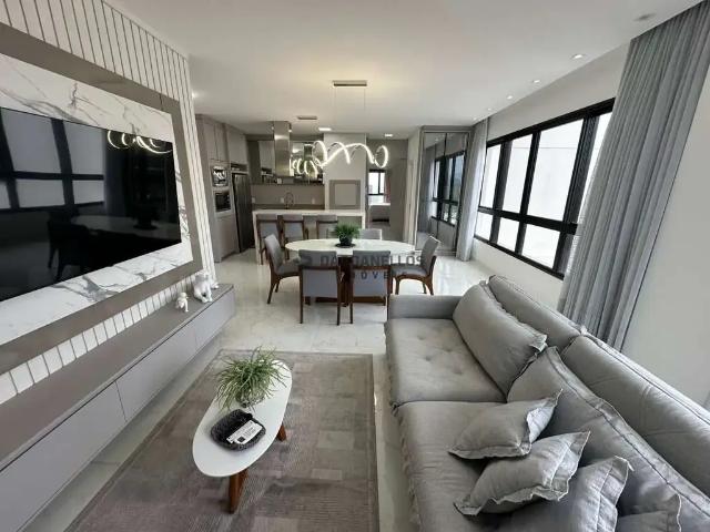 Apartamento para Venda em Balneário Camboriú/SC Centro 3 Quartos