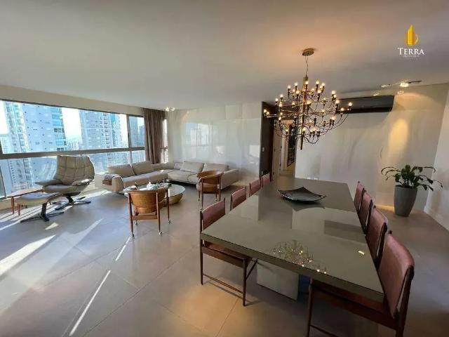 Apartamento para Venda em Balneário Camboriú/SC Centro 3 Quartos
