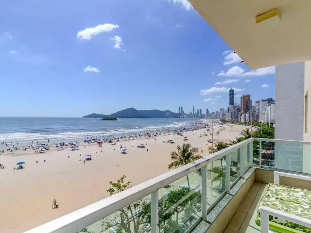 Apartamento para Venda em Balneário Camboriú/SC Centro 3 Quartos