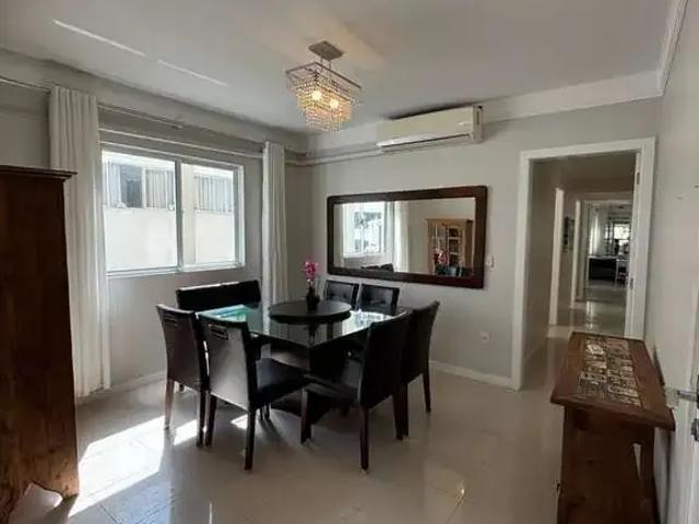 Apartamento para Venda em Balneário Camboriú/SC Centro 3 Quartos