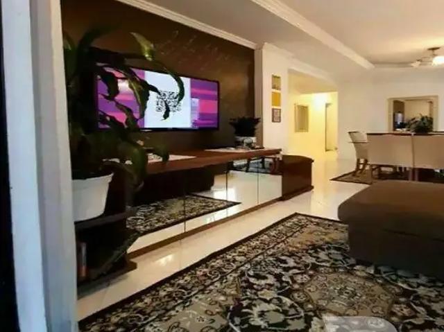 Apartamento para Venda em Balneário Camboriú/SC Centro 3 Quartos