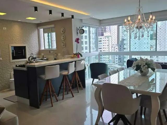 Apartamento para Venda em Balneário Camboriú/SC Centro 3 Quartos