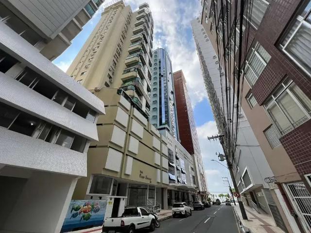 Apartamento para Venda em Balneário Camboriú/SC Centro 3 Quartos